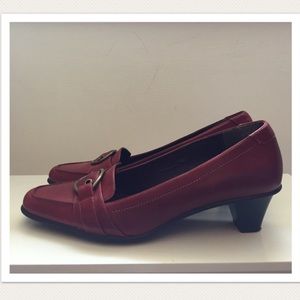 Naturalizer | Shoes | Naturalizer Low Heel Career Work Pump | Poshmark